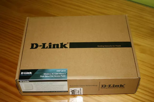 D-Link DAP-2610 Професионална AP кутия отпред