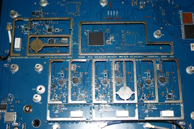 5GHz band low channel rauta ASUS GT-AC5300