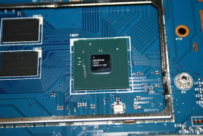 Ontmoet die Broadcom ASUS GT-AC5300 SVE