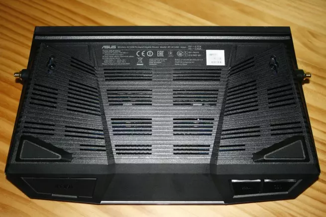 ASUS RT-AC3200: ამ სამსაფეხურიანი Wi-Fi AC3200 როუტერის სიღრმისეული ანალიზი 25551_20