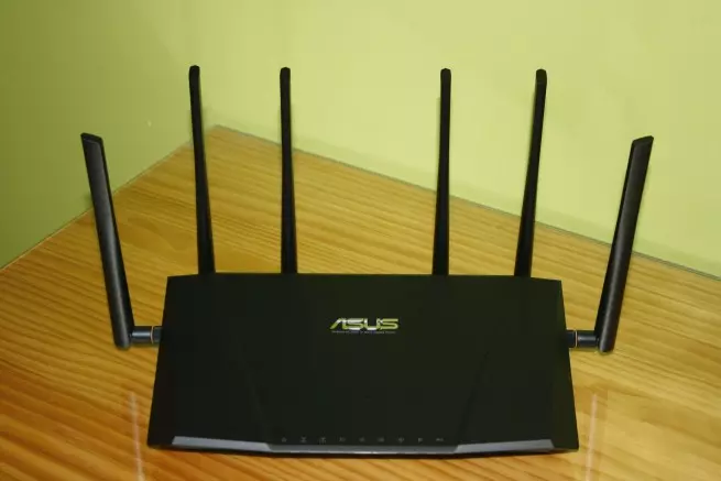 ASUS RT-AC3200: ಈ ಟ್ರೈ-ಬ್ಯಾಂಡ್ Wi-Fi AC3200 ರೂಟರ್ನ ಆಳವಾದ ವಿಶ್ಲೇಷಣೆ 25551_22