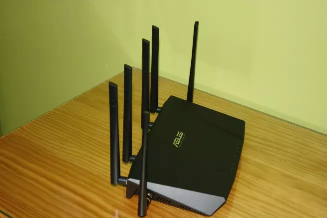 ASUS RT-AC3200: análise en profundidade deste router Wi-Fi AC3200 tribanda 25551_24