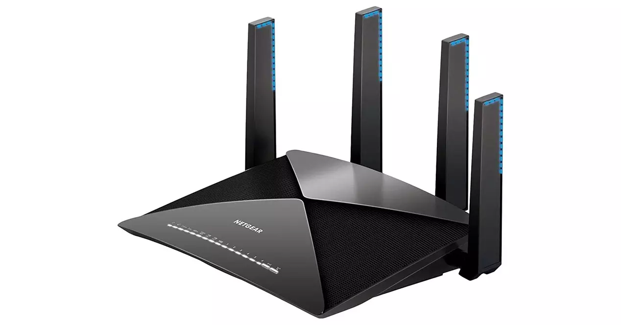 NETGEAR R9000 Nighthawk X10: Recenzia tohto routera s Wi-Fi AD 25569_1