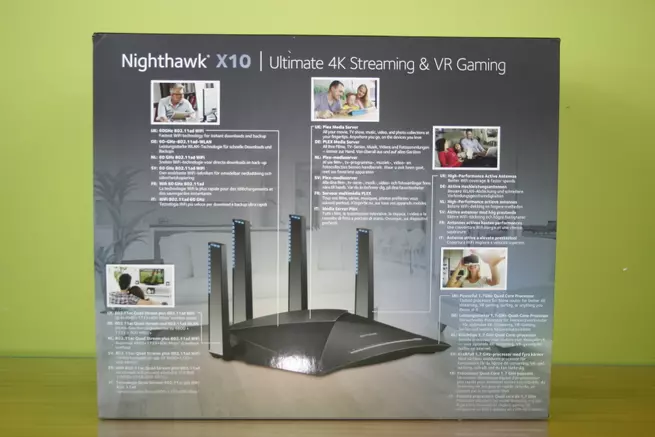 Belangrijkste kenmerken op de achterkant van de doos voor de NETGEAR R9000 Nighthawk X10