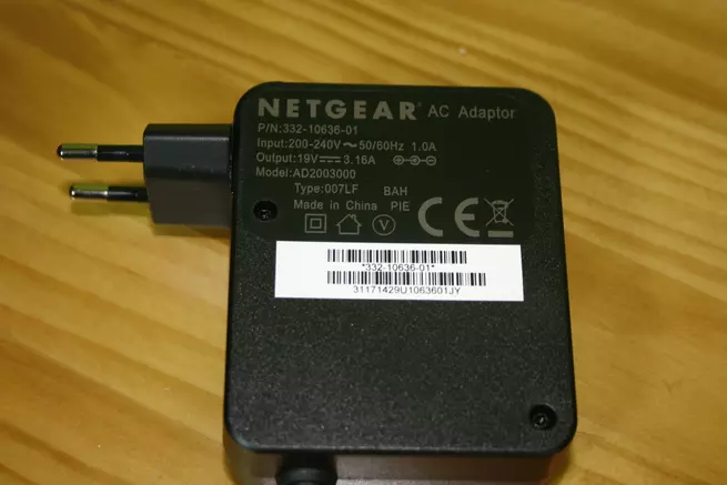 NETGEAR R9000 Nighthawk X10 중립 라우터 변류기