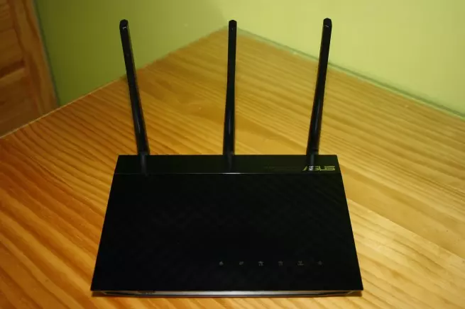 ASUS RT-N18U N600: Test dieses neutralen Routers mit Gigabit- und USB-3.0-Anschlüssen 25584_15