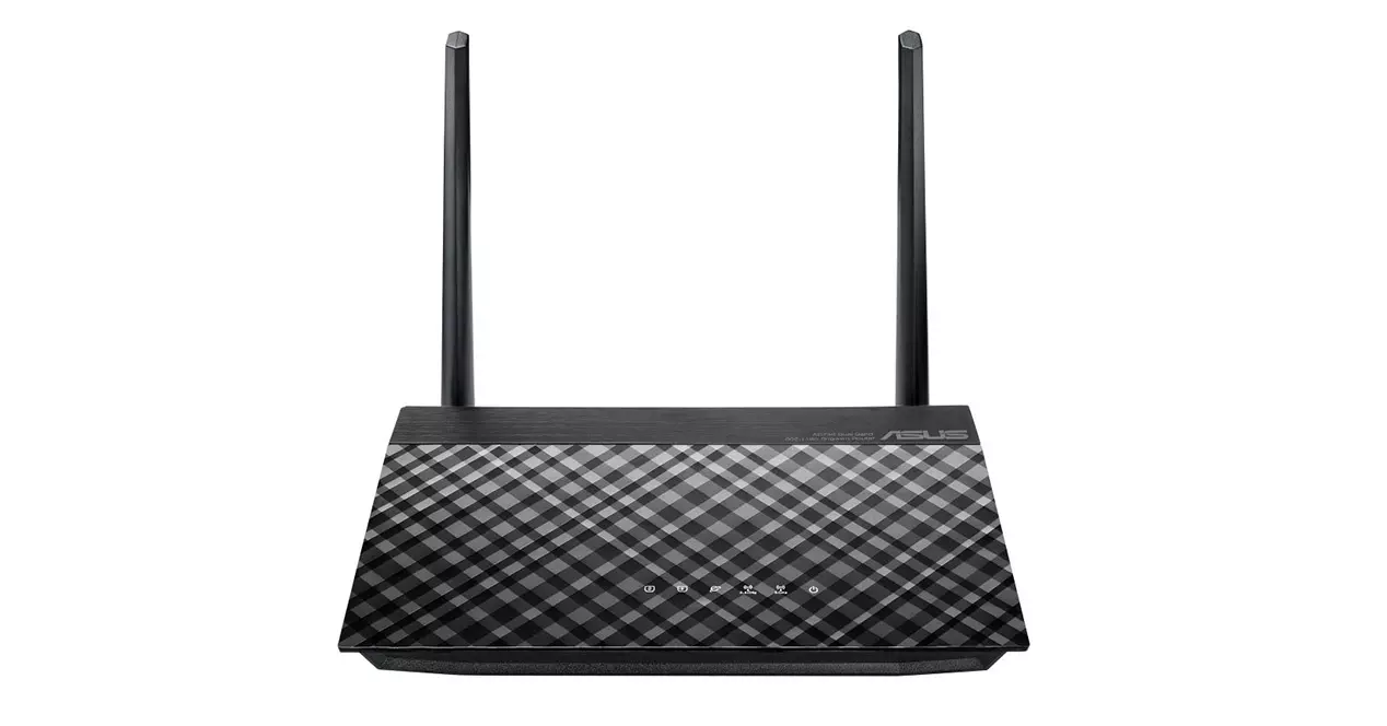 ASUS RT-AC51U: Greining á þessum hlutlausa beini með Wi-Fi AC750 25585_1