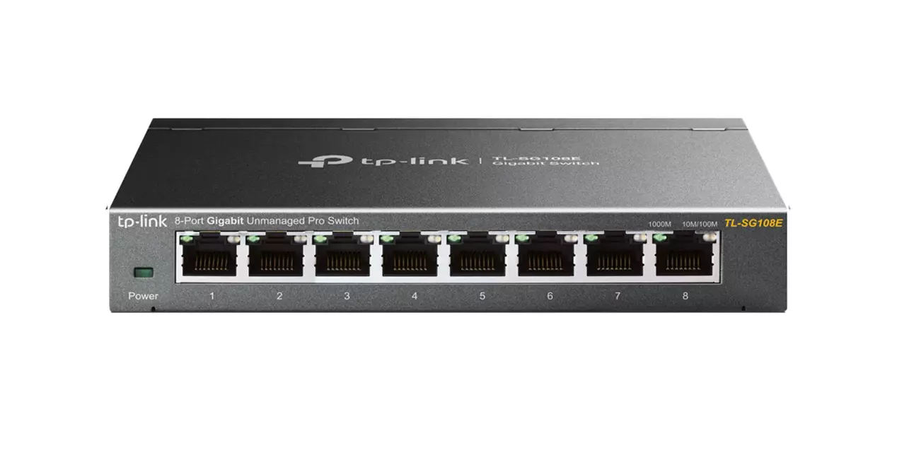 TP-LINK TL-SG108E: 8 கிகாபிட் ஈதர்நெட் போர்ட்களுடன் இந்த நிர்வகிக்கப்பட்ட சுவிட்சின் பகுப்பாய்வு 25594_1