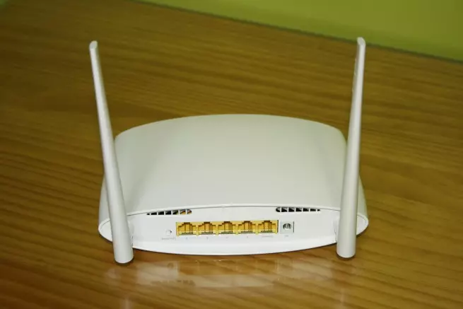 Edimax BR-6428nS V3: Analizo de ĉi tiu enkursigilo kun Wi-Fi N300 25623_14