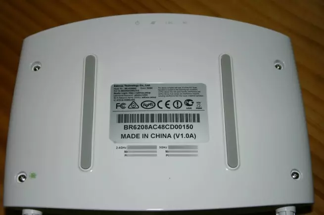 Edimax BR-6208AC: Kuwunika kwa rauta iyi ndi Wi-Fi AC750 25624_24