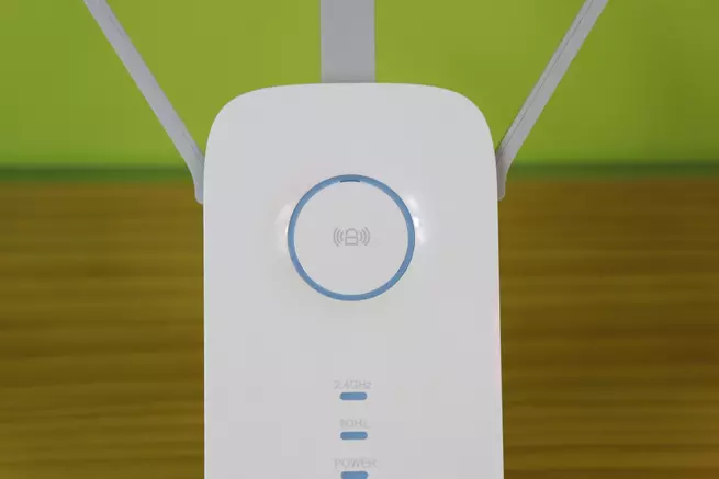 Wi-Fi қайталағышын жұптау WPS түймесіTP-Link RE450