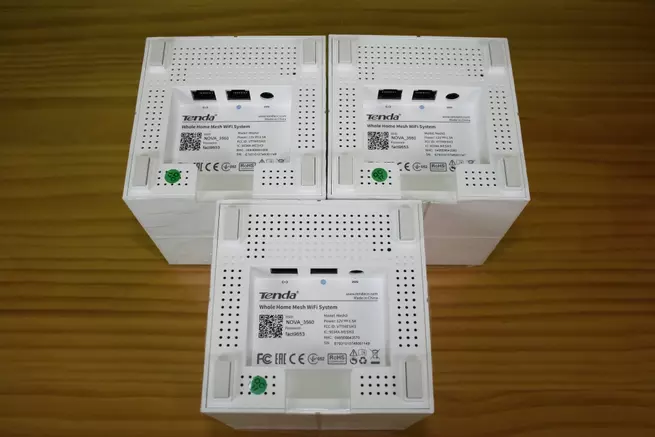 Area bawah dari semua node Tenda NOVA MW6 Wi-Fi Mesh