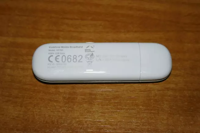 Вид сзади на Huawei K3765