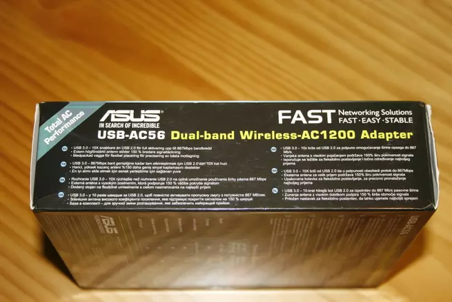 Icala le-ASUS USB-AC56 Wi-Fi ikhadi ngokweenkcukacha ezipheleleyo