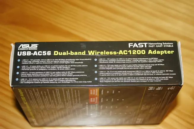 ASUS USB-AC56 Lehlakoreng la karete ea karete ea Wi-Fi