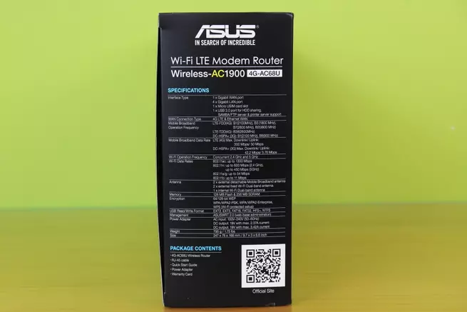 Lénks Säit vun der 4G Router ASUS 4G-AC68U