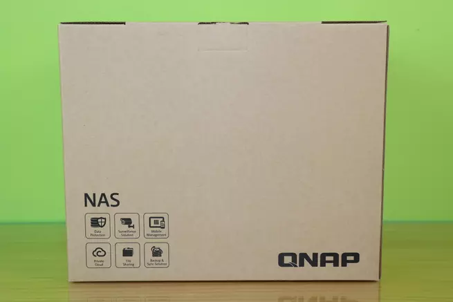 QNAP TS-332X NAS server korpusi batafsil