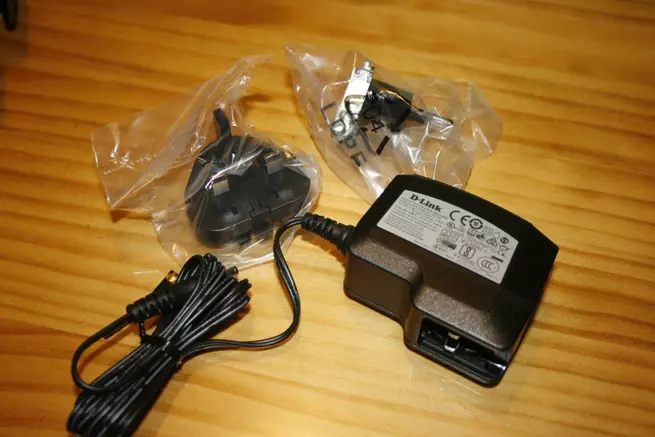 D-Link DIR-879 EXO AC1900 Router Current Transformer