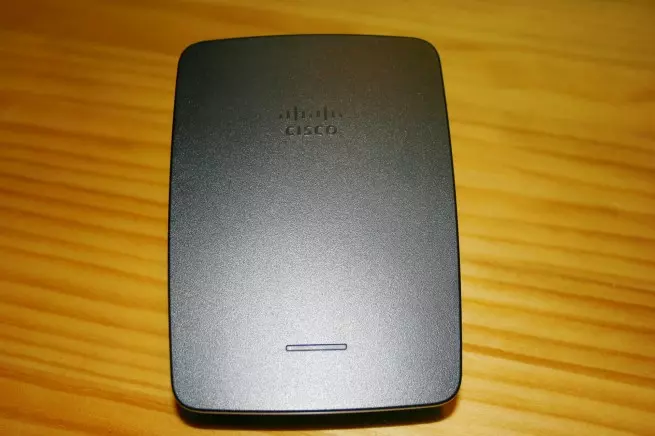 Cisco Linksys RE2000 AP'nin önden görünümü