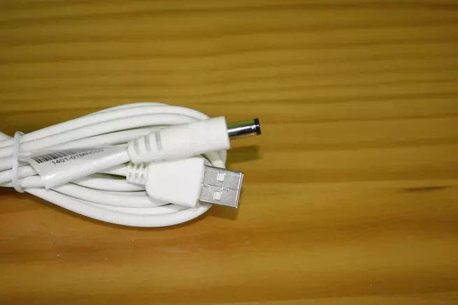 Cable d'alimentació de l'ASUS Lyra Mini