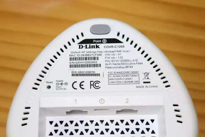 D-Link COVR-C1203 Mesh Wi-Fi sisteminin 2 nodeunun aşağı zonası