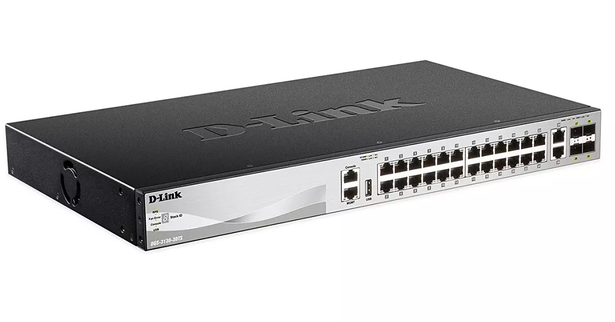 D-Link DGS-3130-30TS：回顧這款具有 10Gbps 上行鏈路的 L3 交換機