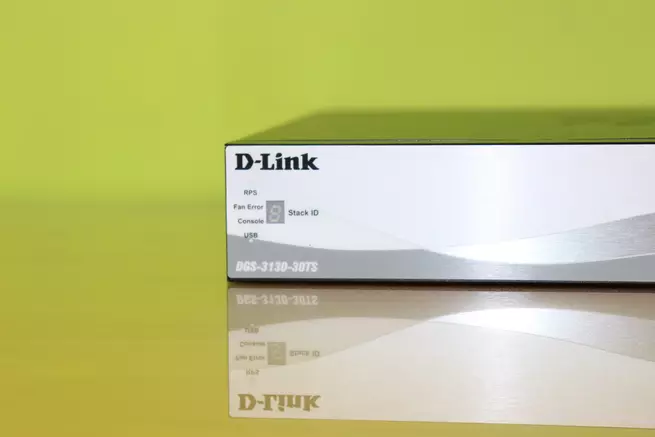 D-Link DGS-3130-30TS L3 Switch Status LED-ləri