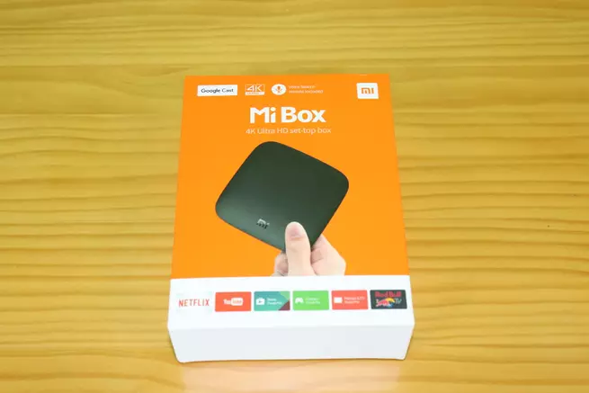חזית קופסת נגן המדיה של Xiaomi Mi TV Box 4K