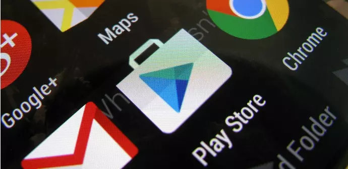 Come individuare false app Android su Google Play Store e altri negozi