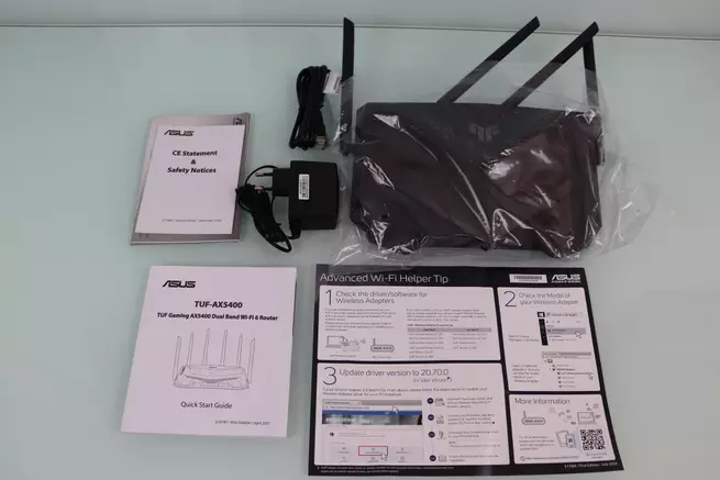 ASUS TUF-AX5400 Oyun Router Qutu İçindəkilər