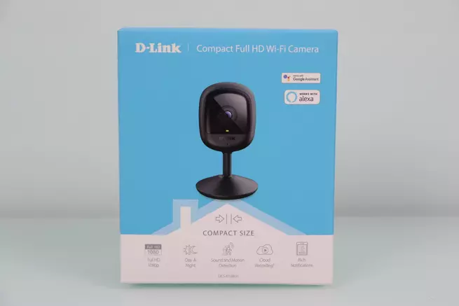 Вид спереду коробки IP-камери D-Link DCS-6100LH