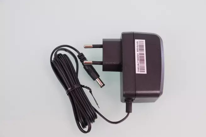 EZVIZ C3X IP Camera Power Transformer fid-Dettall