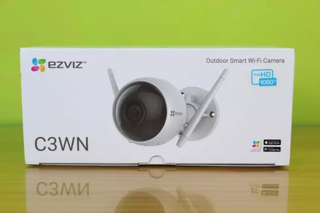 EZVIZ C3WN IP क्यामेरा बक्सको अगाडि विस्तृत रूपमा