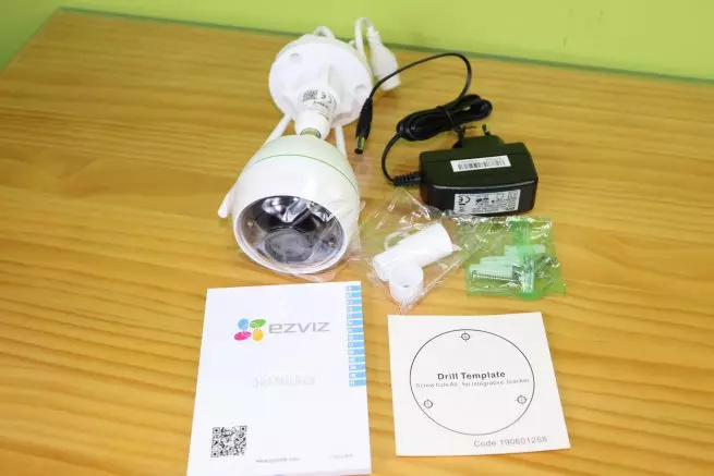 EZVIZ C3WN IP Camera Box Content