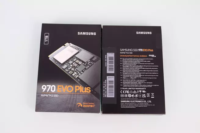 محركات أقراص الحالة الصلبة Samsung 970 EVO Plus M.2 NVMe لأجهزة QNAP TVS-h1288X NAS