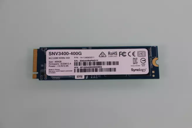 Synology SNV3400 M.2 NVMe SSD eo anoloana amin'ny antsipiriany