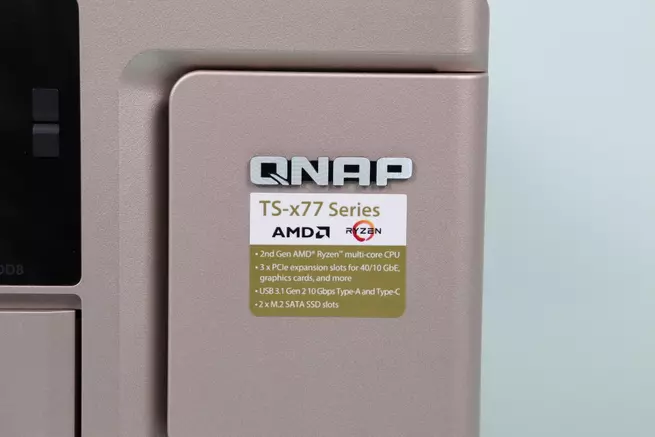 QNAP TS-1277 NAS serijski i naljepnica