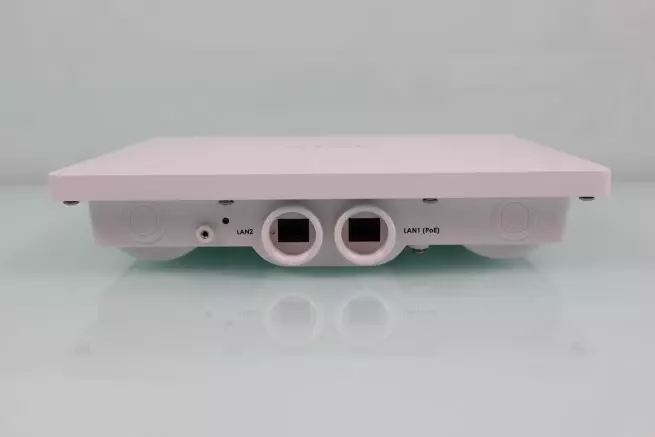 D-Link DAP-3666 Calafoirt Gairmiúla AP Gigabit Ethernet