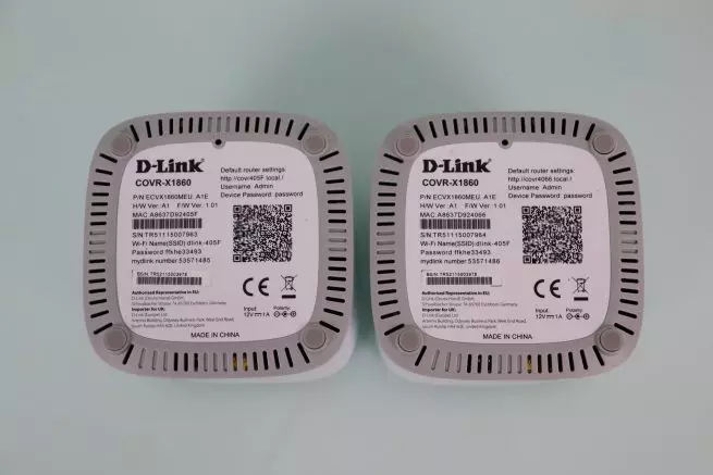 ສະຕິກເກີ D-Link COVR-X1862 ຕາຫນ່າງ WiFi ໃນລາຍລະອຽດ