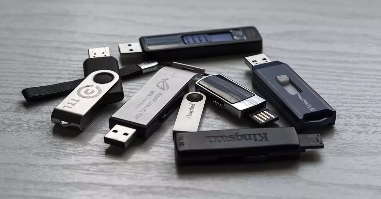 Kumaha ngajaga flash drive atanapi USB drive kuring tina maling data nganggo SecurStick