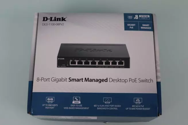 D-Link DGS-1100-08PV2 Hallittu kytkinrasia edessä