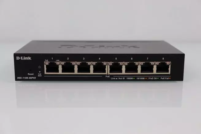 A D-Link DGS-1100-08PV2 kapcsoló Gigabit PoE portjai