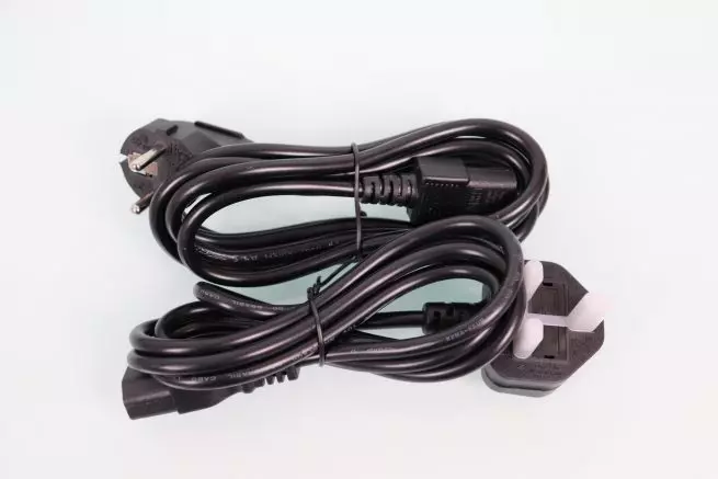 D-Link DSS-100E-18P Switch Power Cord View