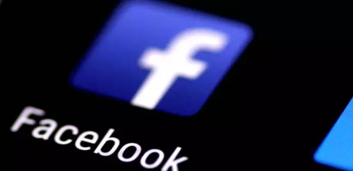 Scopri se ci sono intrusi in un account Facebook