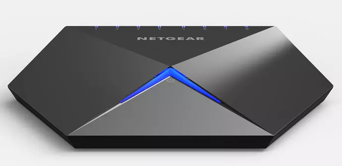 NETGEAR Nighthawk S8000 unboxing at unang impression