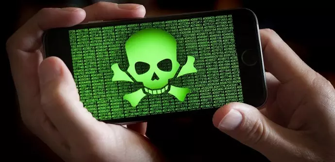 Vettore di attacco Android contro dispositivi Android