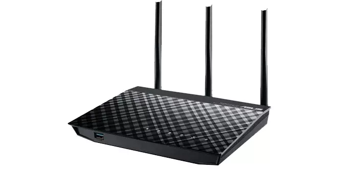 Gjennomgang av ASUS RT-N18U nøytral ruter med Wi-Fi N600 og TurboQAM 9729_1